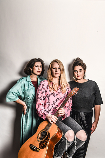Country Trio: the music of Dolly Parton, Emmylou Harris & Linda ...