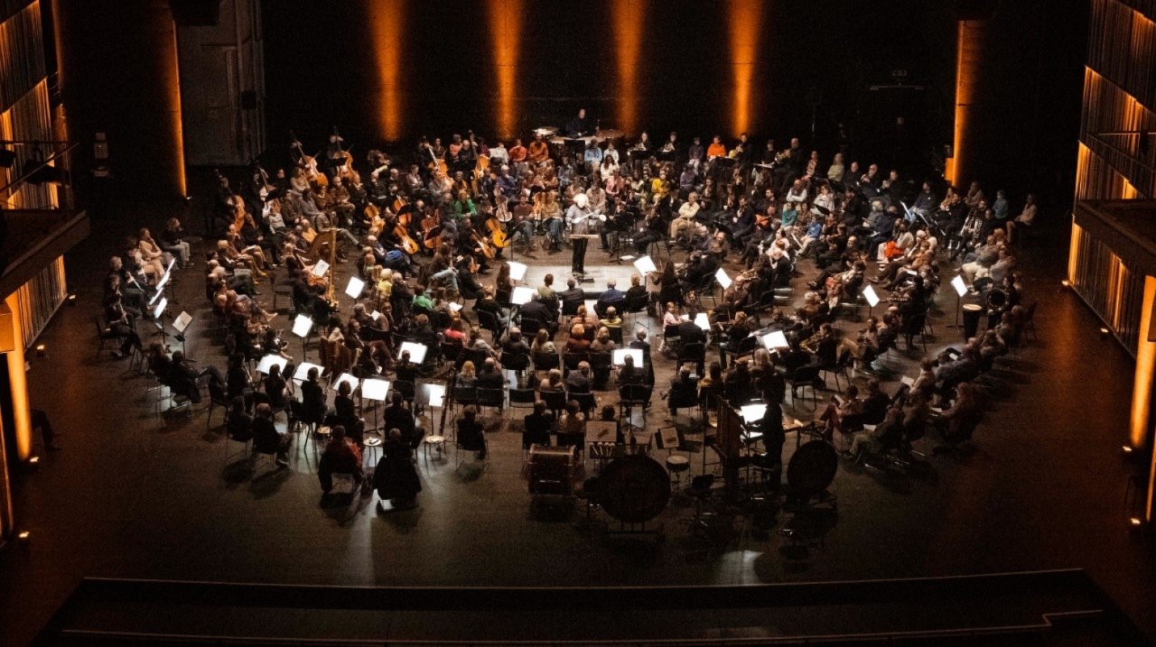 Brussels Philharmonic — CLUB Surround in Brugge - UiTinVlaanderen