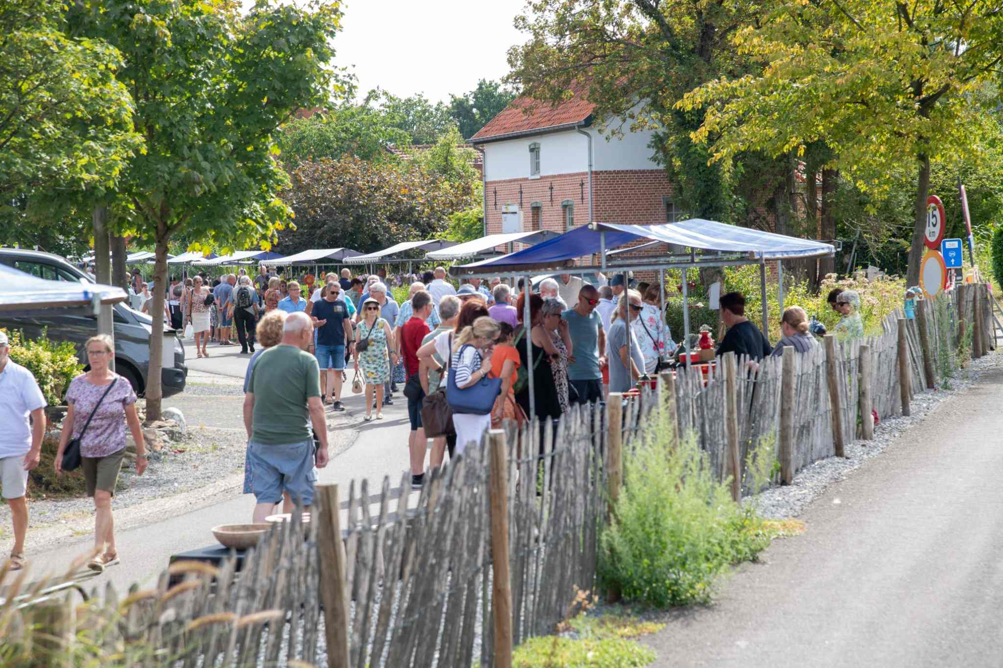 Keramiekmarkt Lommel-Kerkhoven in Lommel - UiTinVlaanderen